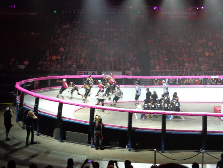 What is Roller Derby? A Great Roller Skating Sport